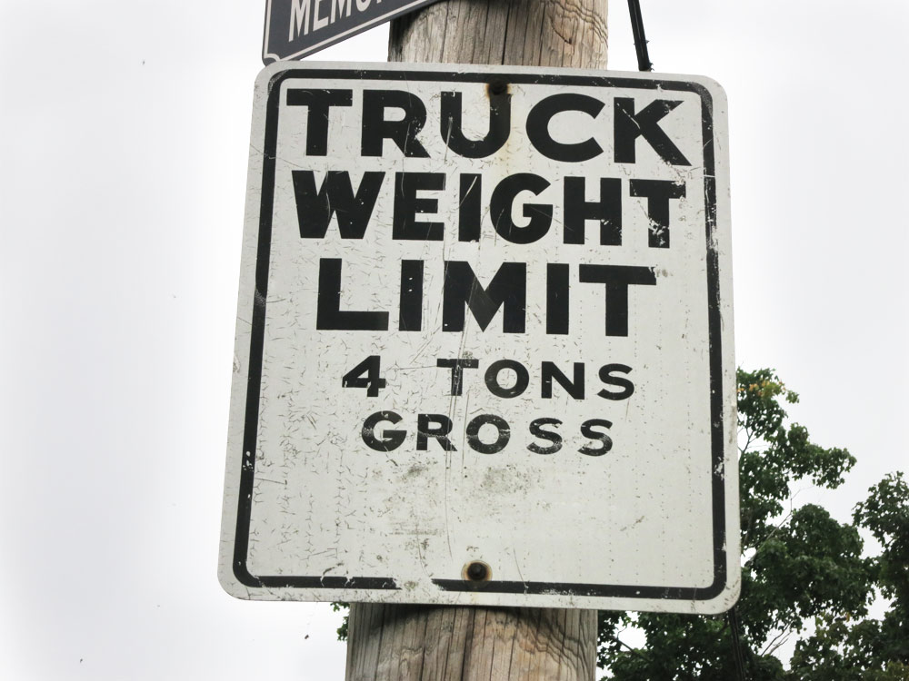 Truck Weight Limit PVD Signs